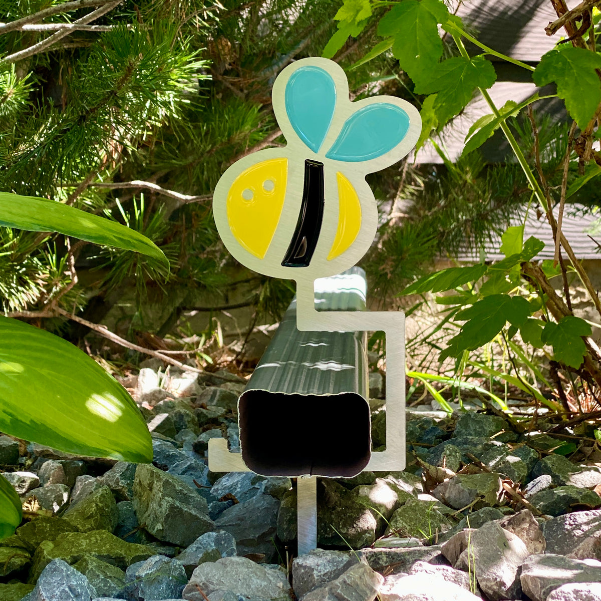 Bee Downspout Holder – Modish Metal Art